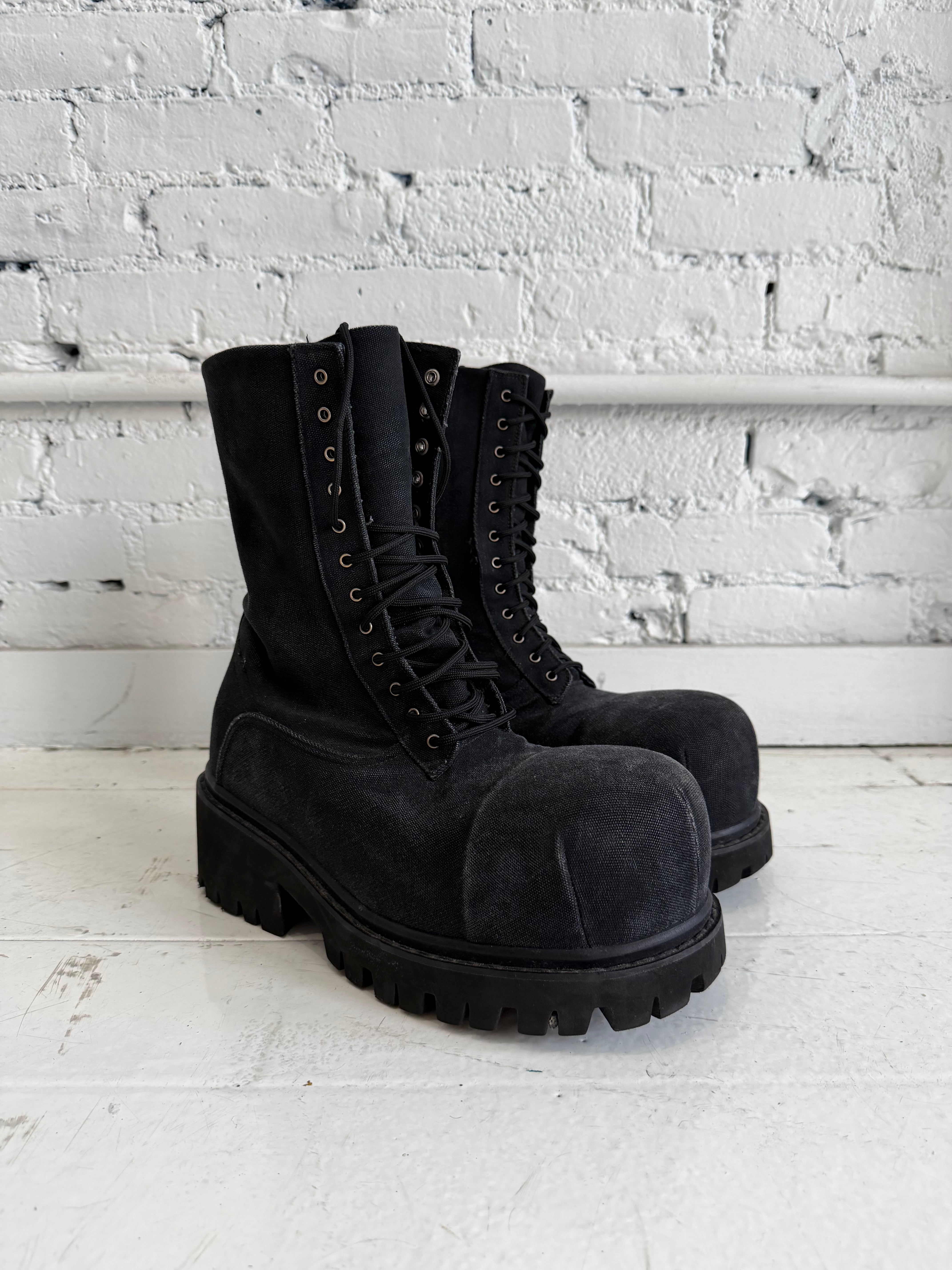 BALENCIAGA CANVAS ‘STOMPER’ BOOT – Lost Files NYC